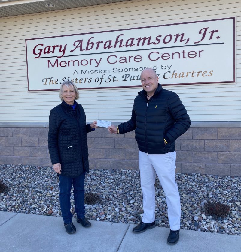 Abrahamson family donates $20,000 to Memory Care Center | News, Sports ...